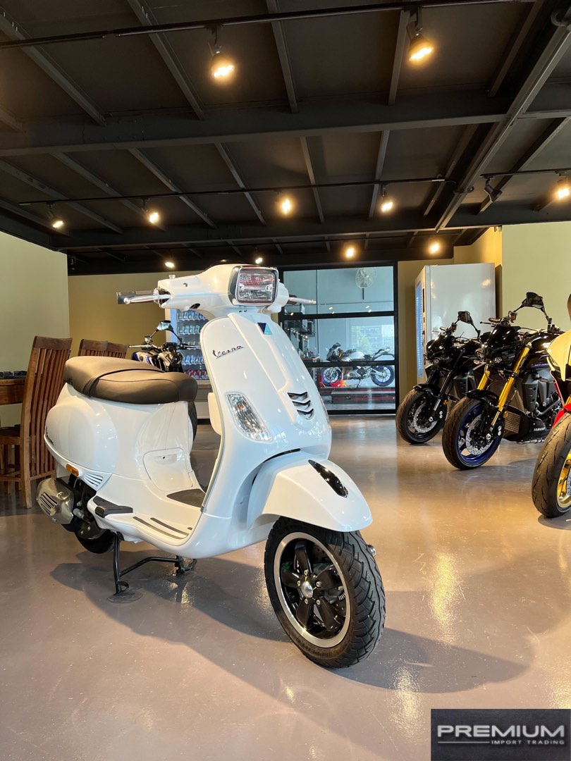 Vespa SXL 150, Motorcycles, Motorcycles for Sale, Class 2B on Carousell
