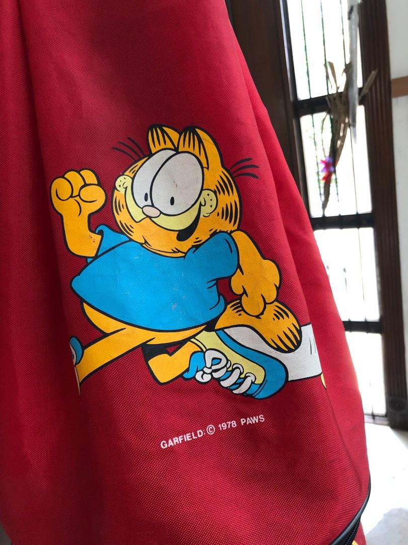 Vintage Garfield bag 1978, Men's Fashion, Bags, Backpacks on Carousell
