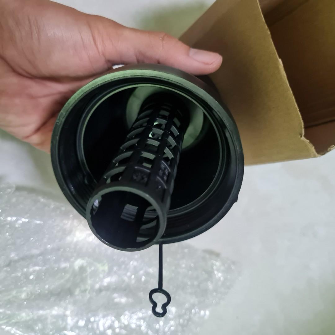 VW Golf Mk5 Oil Filter Housing Cap, Car Accessories, Accessories on ...