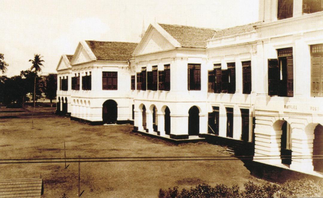 1930s - Raffles Institution (at the site of Raffles City) Postcard ...
