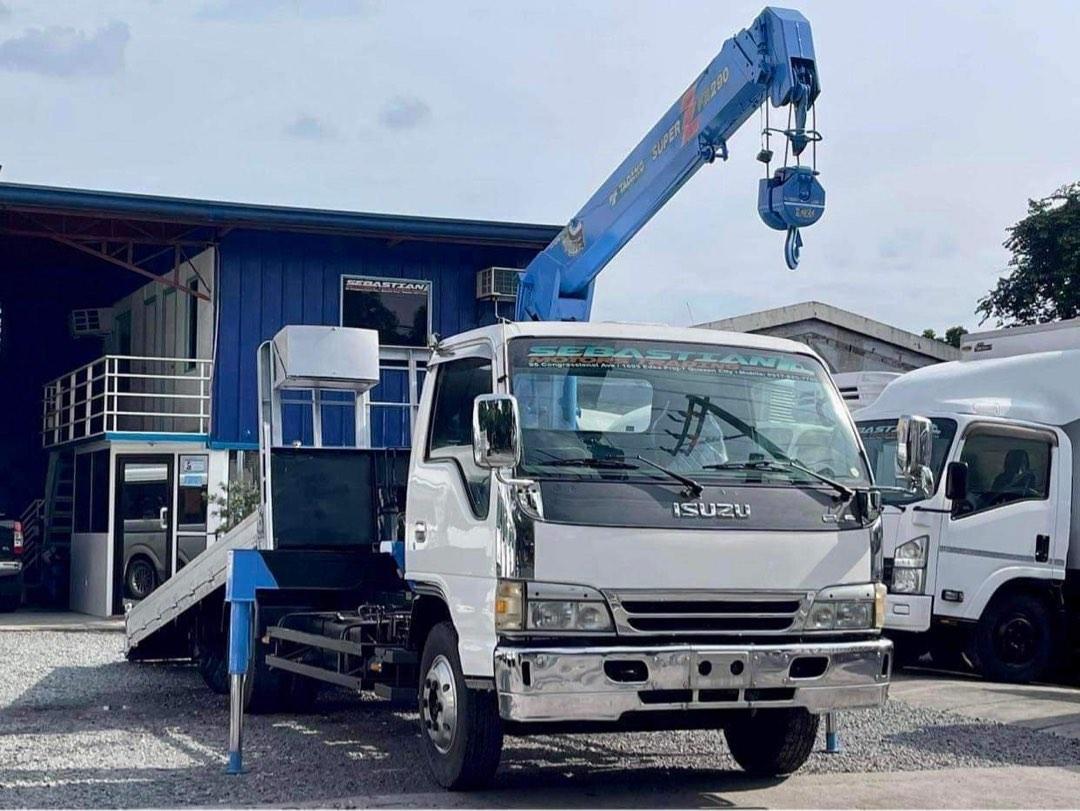 2021 Isuzu Elf Self Loader Car Carrier with Winch and Boom Crane 2.9T ...