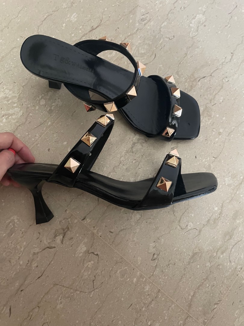 Brand new SHEIN sandals, Women's Fashion, Footwear, Sandals on Carousell
