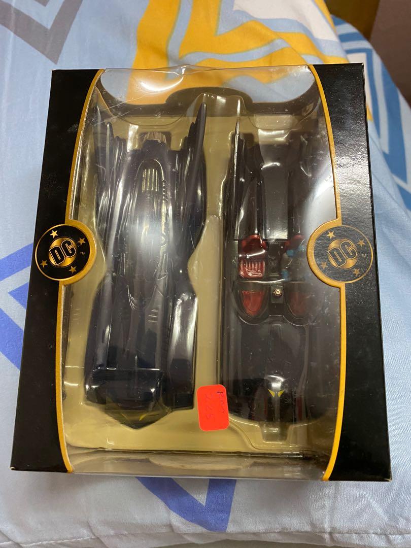 Corgi Batman 1960 & 2000 DC Comics Batmobiles (1:43 scale), Hobbies ...