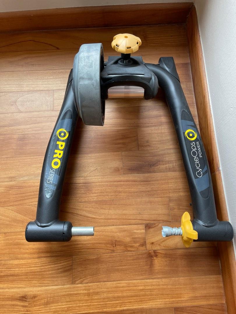 CycleOps Pro series Bike Trainer, Sports Equipment, Bicycles & Parts ...