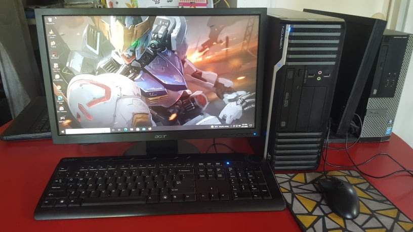 Desktop Set: Acer Veriton S6620G, 20 Inches Acer V203H Monitor, Core i7 ...