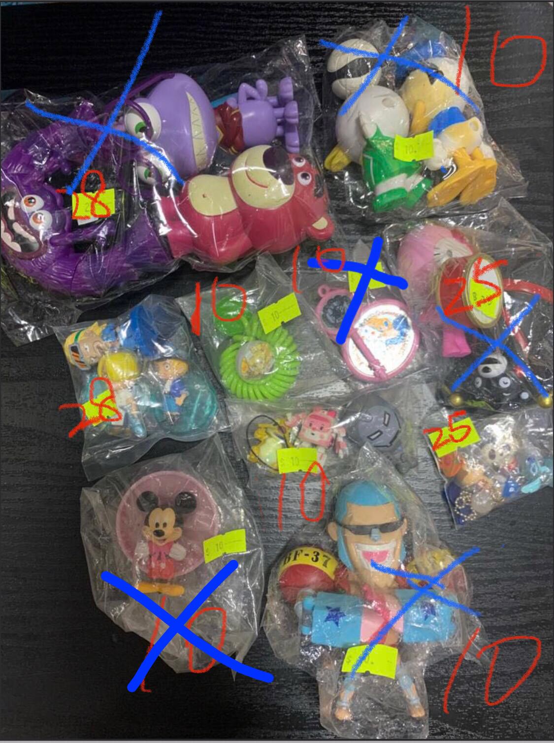 Disney,Toy story,Hello Kitty, 興趣及遊戲, 玩具 & 遊戲類 - Carousell