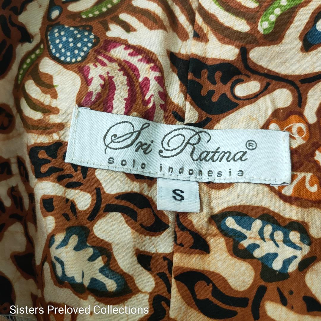 Dress Batik 'Sri Ratna' Coklat Motif Daun, Fesyen Wanita, Pakaian Wanita, Gaun & Rok di Carousell