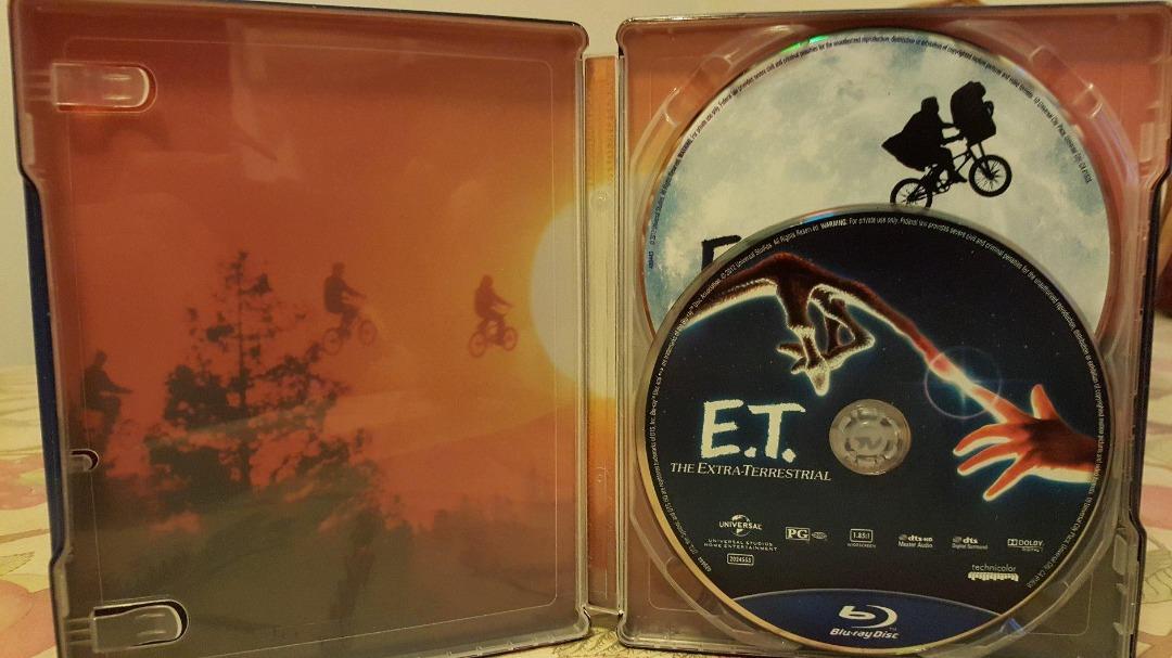 E.T. The Extra-Terrestrial Limited Edition 40th Anniversary Gift Set ...
