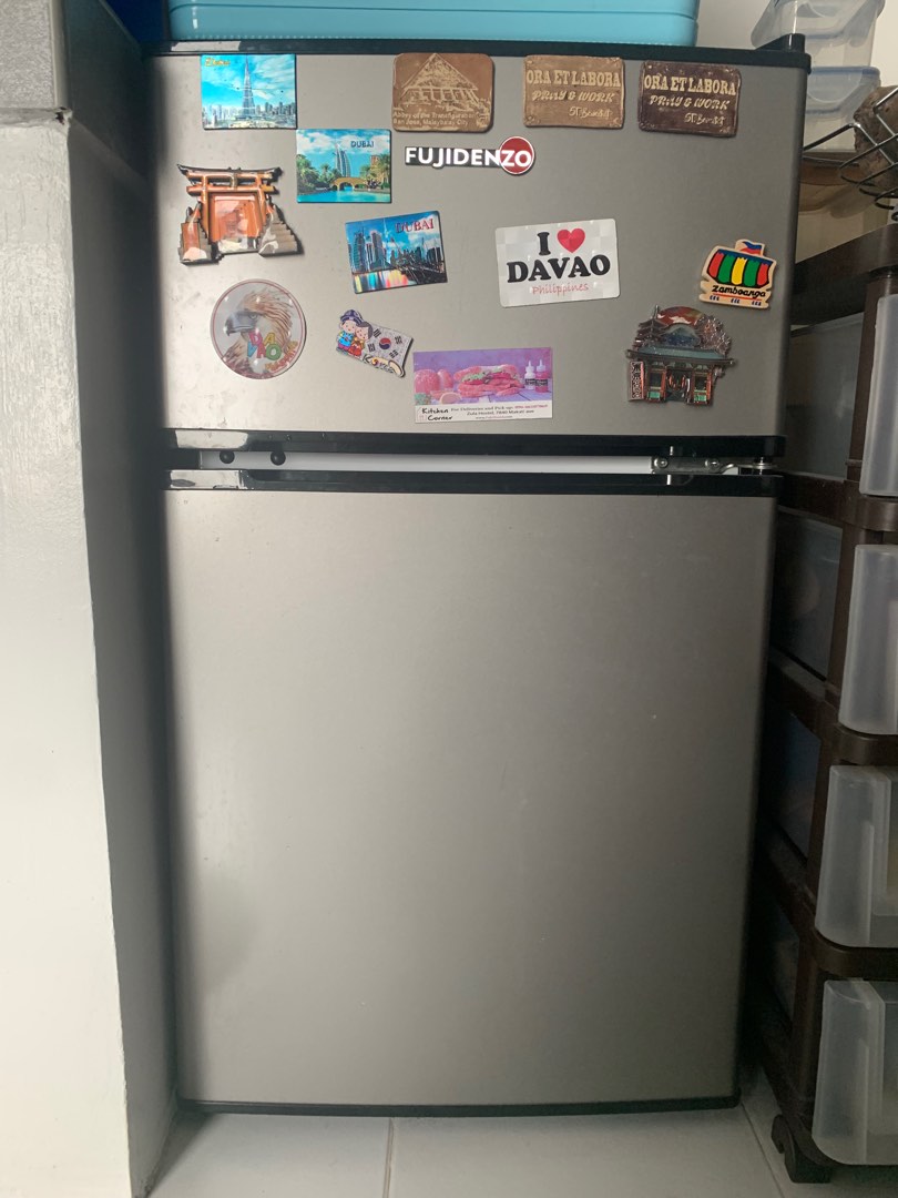 Fujidenzo mini-ref, TV & Home Appliances, Kitchen Appliances ...
