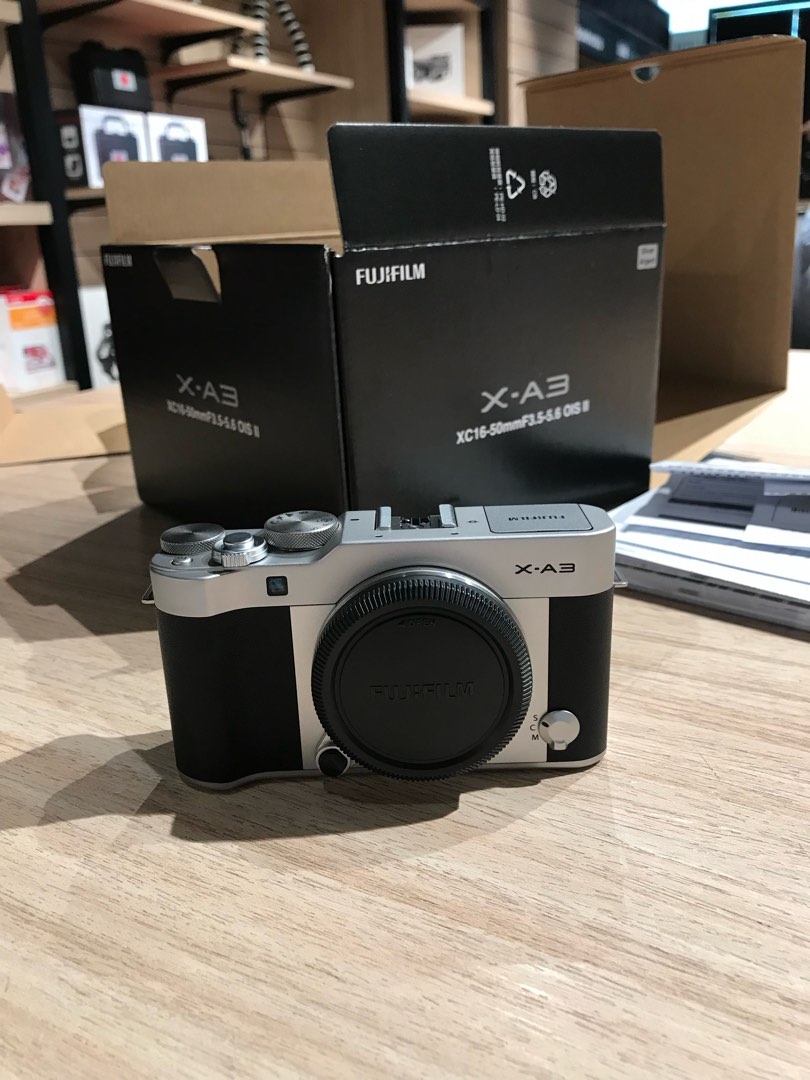 Fujifilm XA3 Mirrorless Camera (Good as new), Photography, Cameras on ...