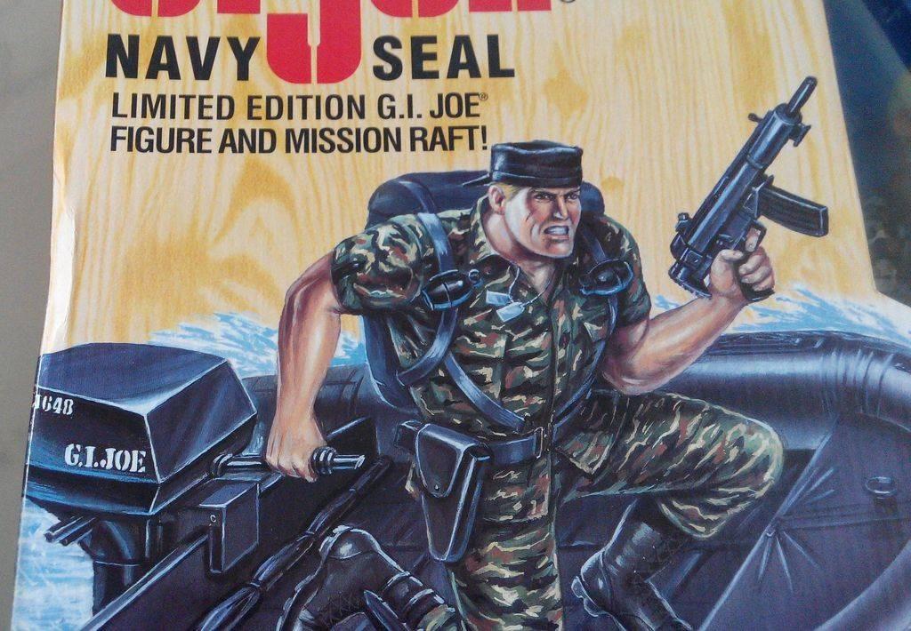 G.I. Joe Navy Seal with Motorized Mission Raft Limited Edition Action ...