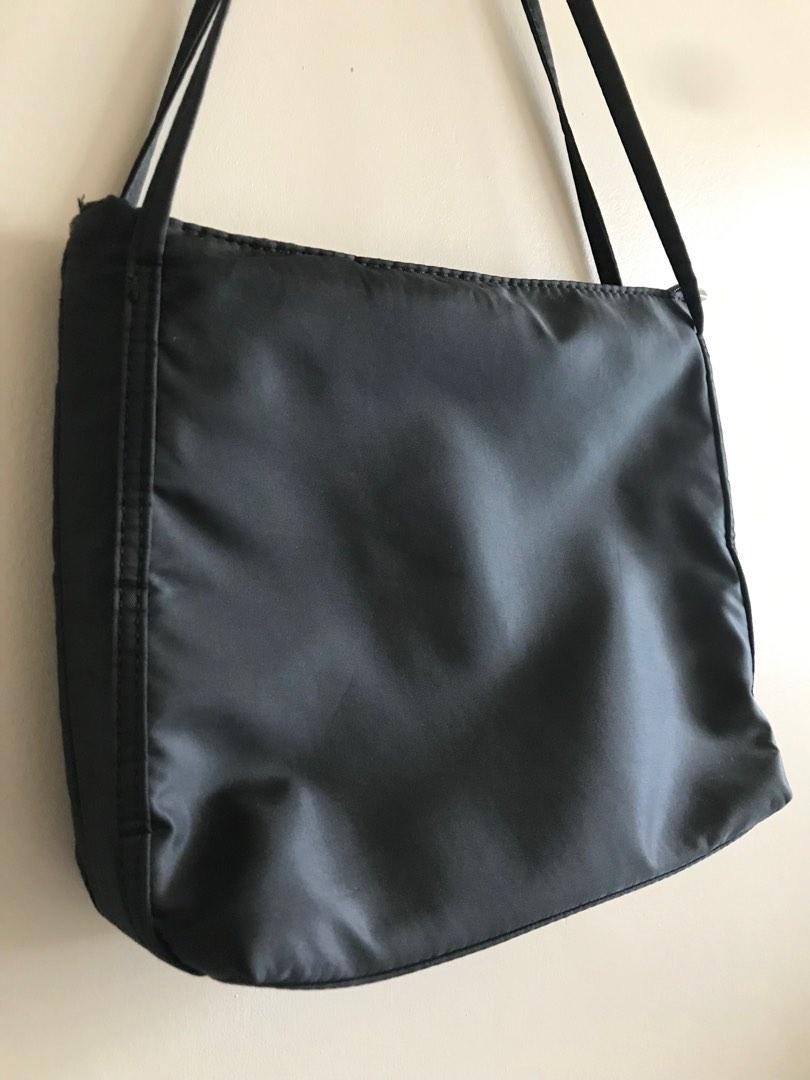 GLASSONS Black Shoulder Bag, Women's Fashion, Bags & Wallets, Shoulder ...