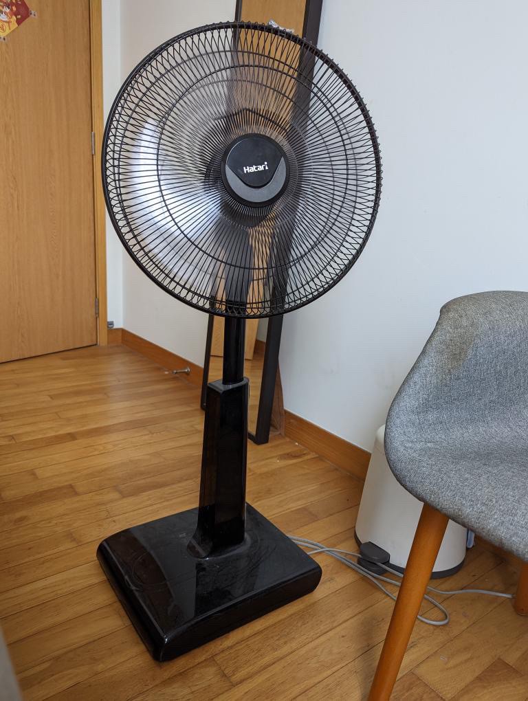 HATARI Slide Smart L1 Floor Fan 18 Inches, Furniture & Home Living ...
