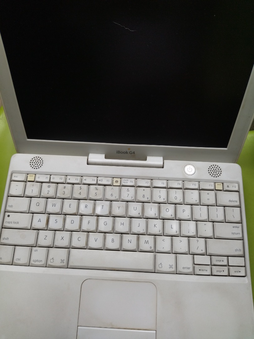 iBook G4, Computers & Tech, Laptops & Notebooks on Carousell
