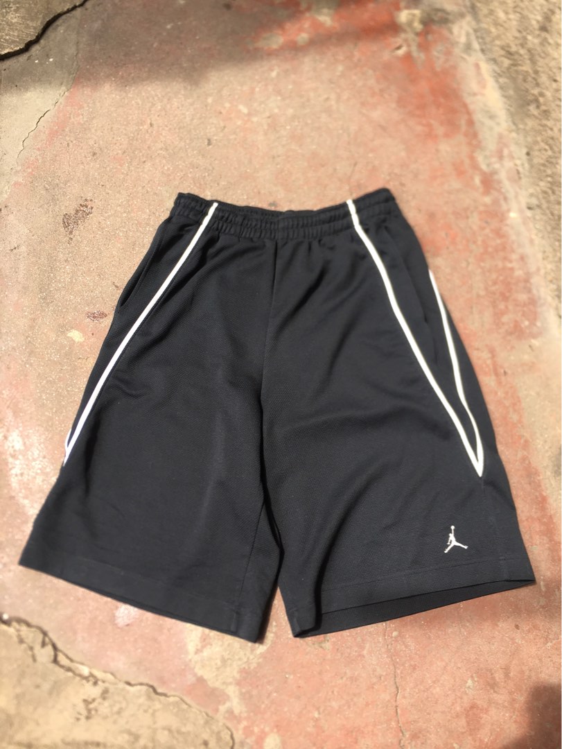 Jordan Short Legit, Men's Fashion, Bottoms, Shorts on Carousell
