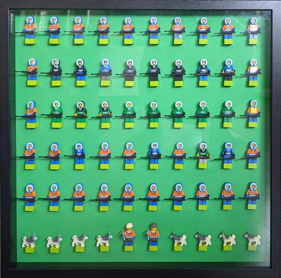 Lego Arctic Eskimos Minifigs display case (All Original), Hobbies ...