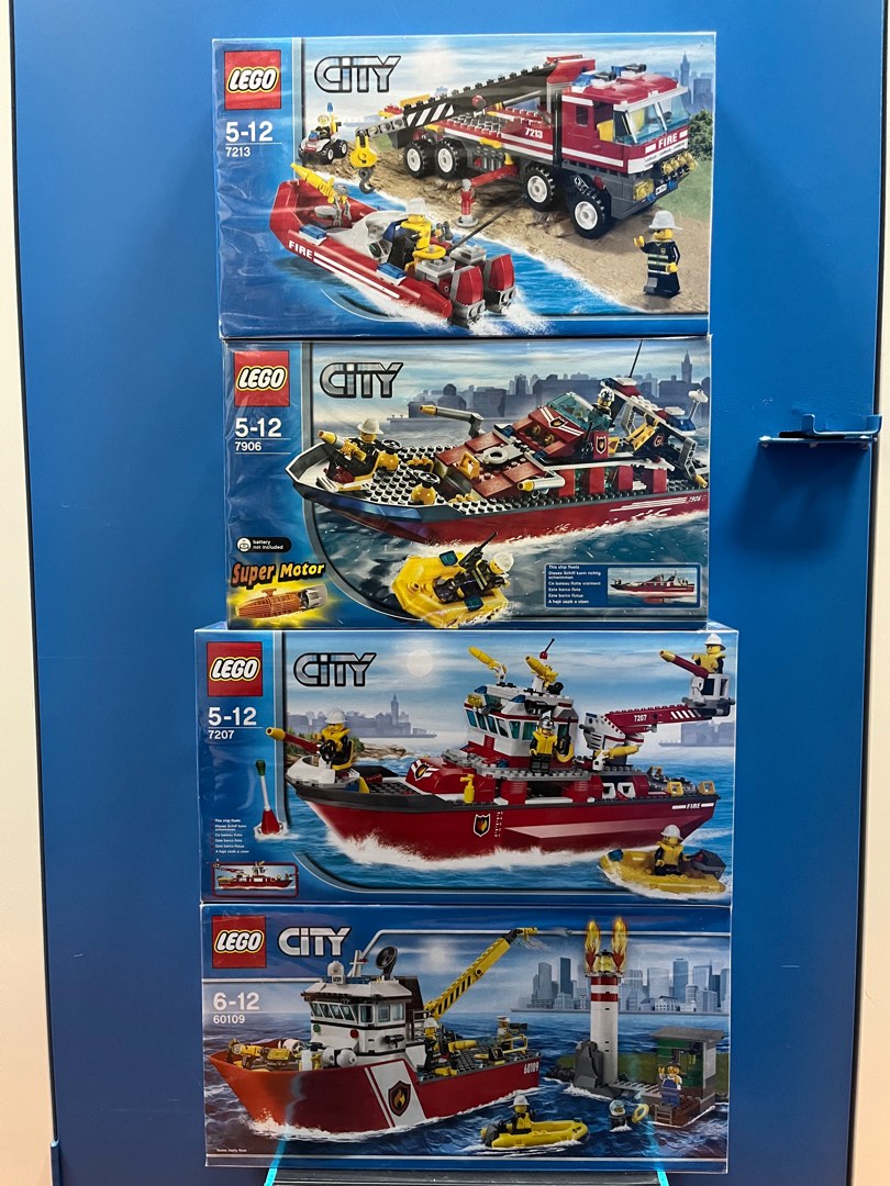 Lego Fire Ship 不散賣, 興趣及遊戲, 玩具 & 遊戲類 - Carousell