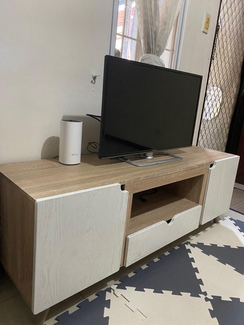 Mandaue TV Rack, Furniture & Home Living, Furniture, Shelves, Cabinets ...