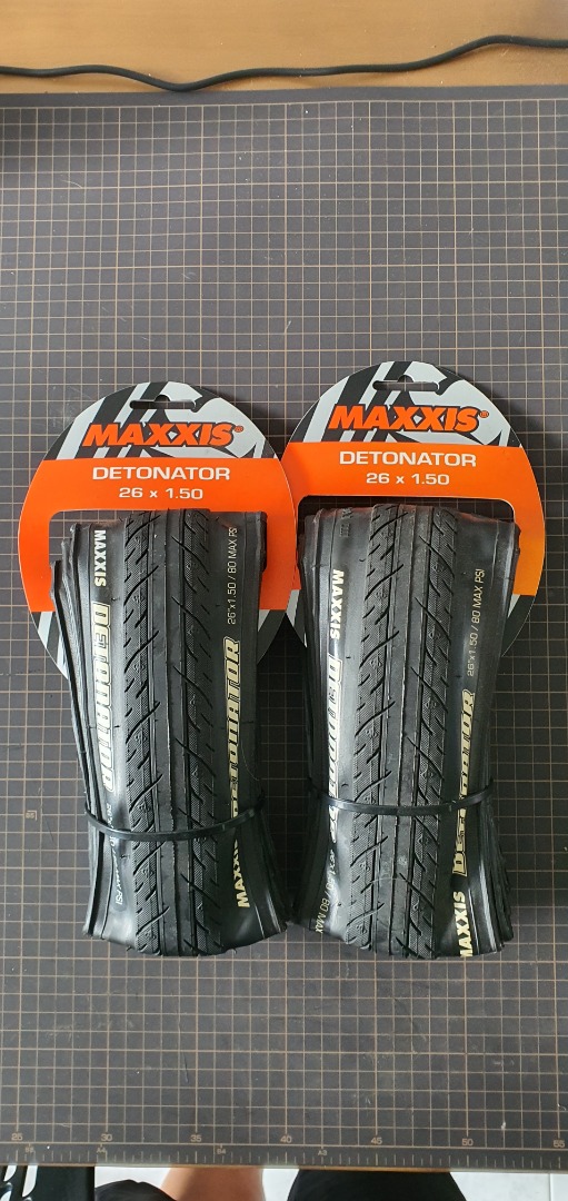 Maxxis Detonator 26 x 1.50, Sports Equipment, Bicycles & Parts, Parts ...