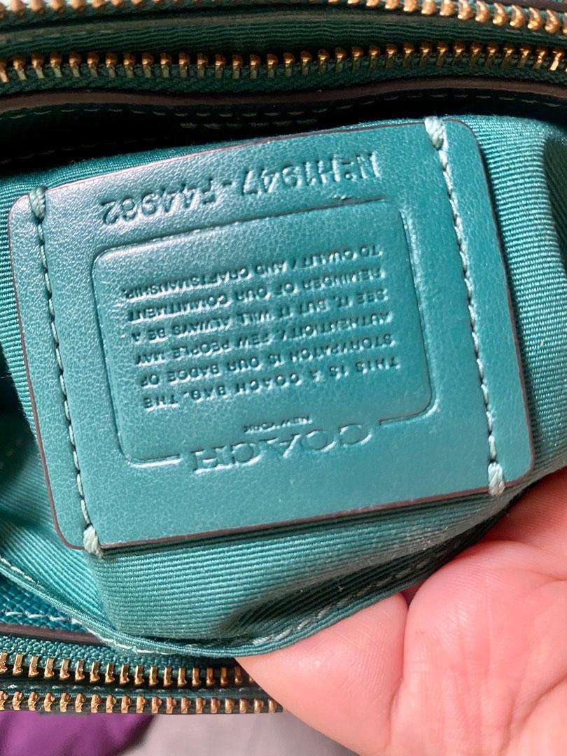 Mini Surrey Carry all / Coach, Luxury, Bags & Wallets on Carousell