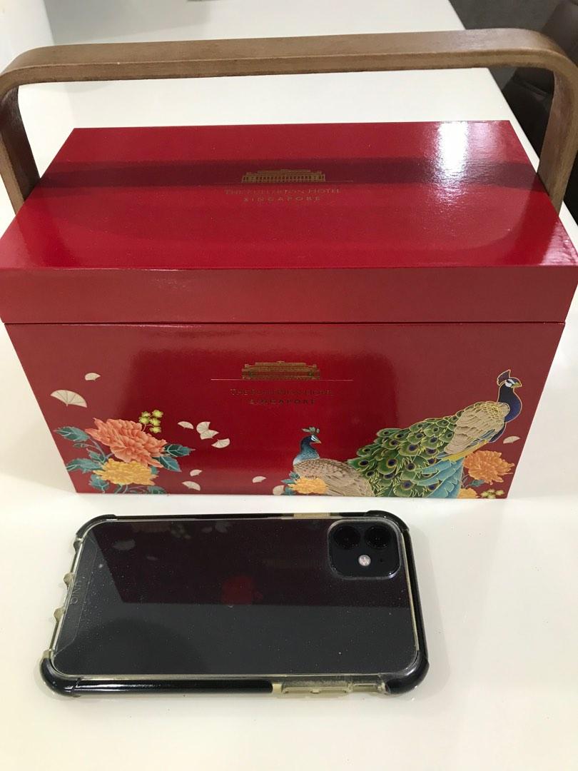 Mooncake box Collectibles (Fullerton Hotel) Year 2022, Hobbies & Toys ...