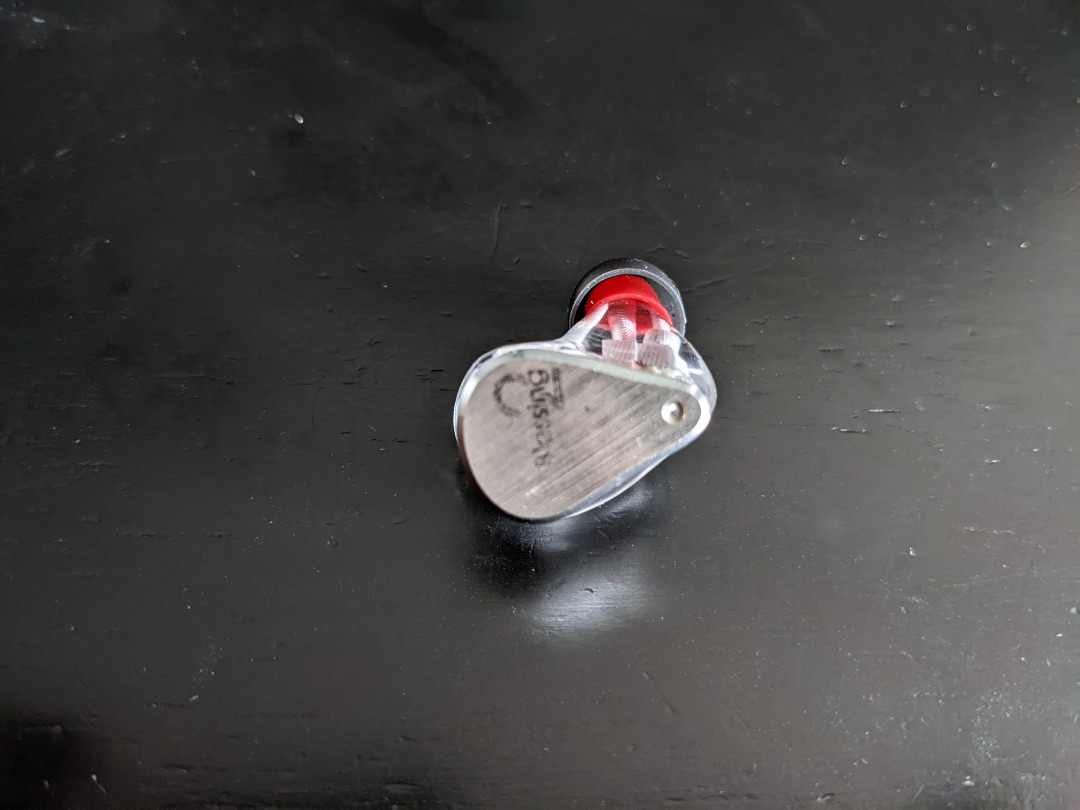 Moondrop blessing 2 - one sided, Audio, Earphones on Carousell