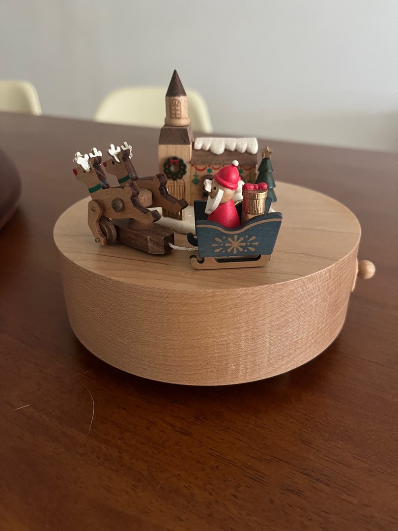 Magical Music box (manual winding), Hobbies & Toys, Toys & Games on ...