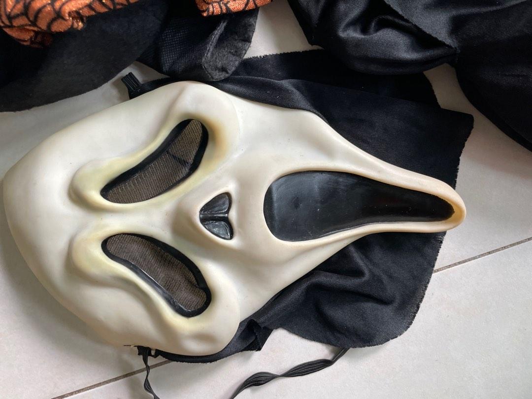 Moving out sale Halloween costume and props giving for 6$ for all ...