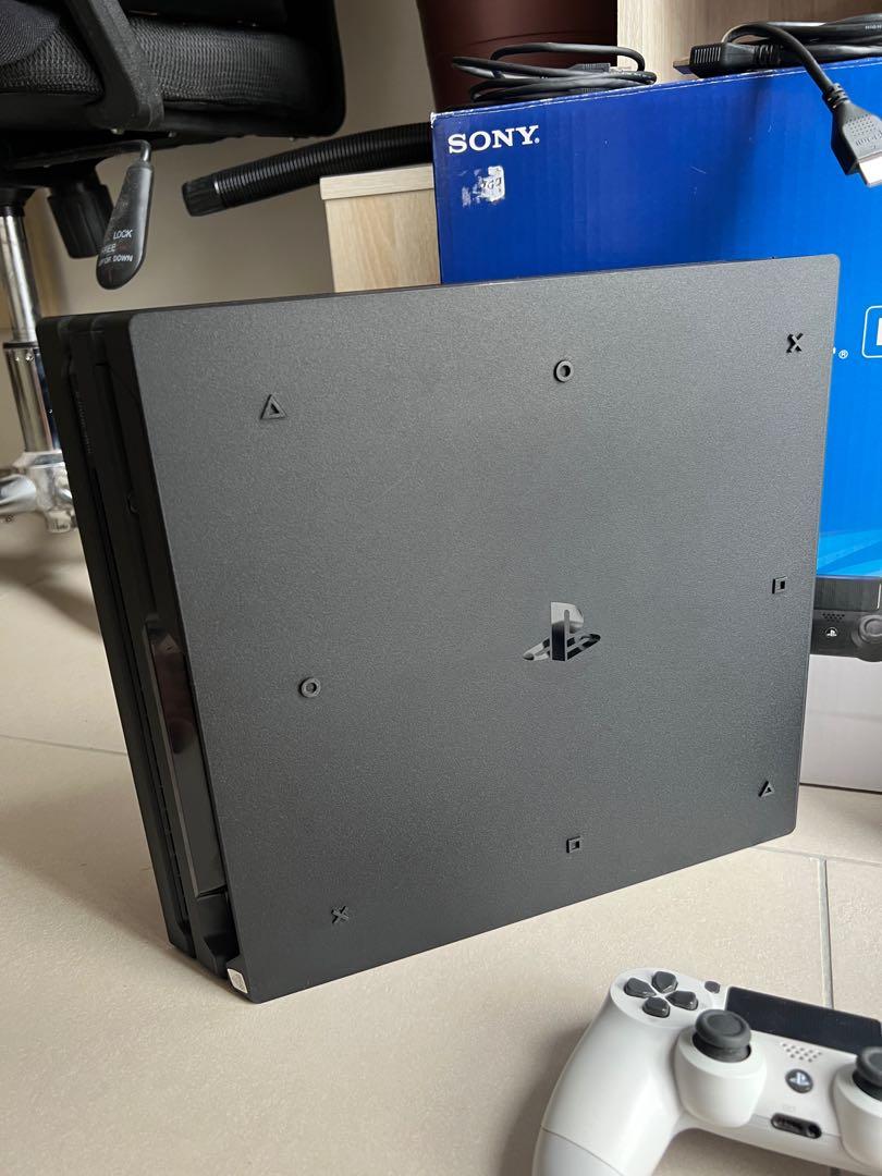 PS4 PRO 4K [2 Original Controller][Free Game!], Video Gaming, Video ...