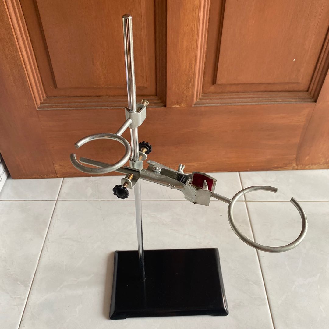 Science Retort Stand, Hobbies & Toys, Toys & Games on Carousell