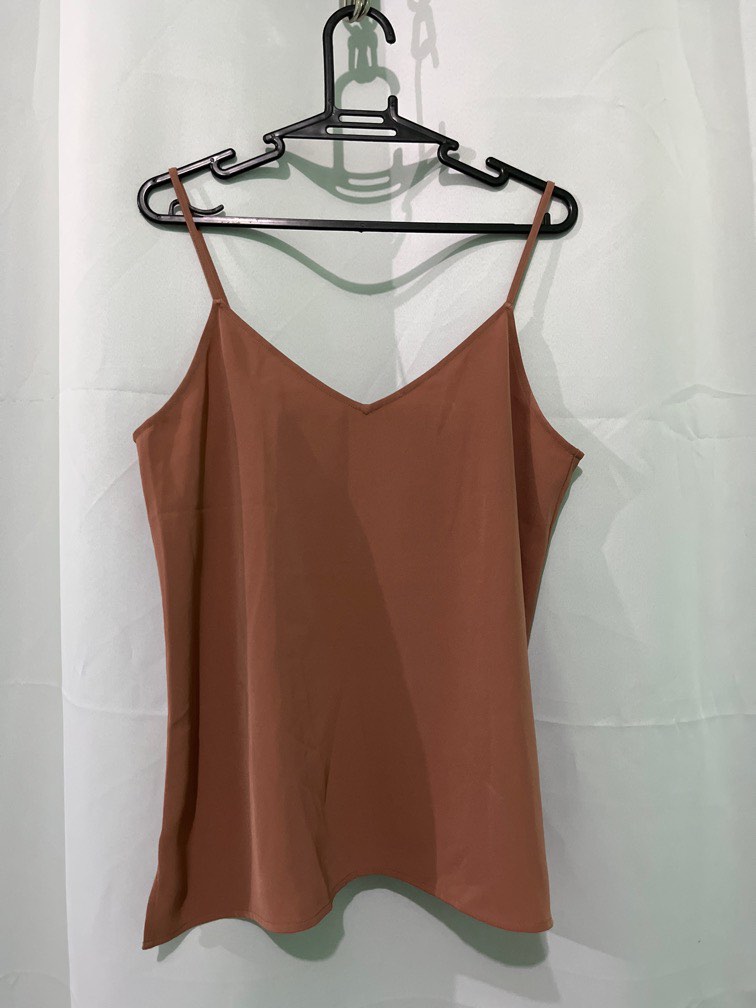 Uniqlo Spaghetti Top, Women's Fashion, Tops, Others Tops on Carousell