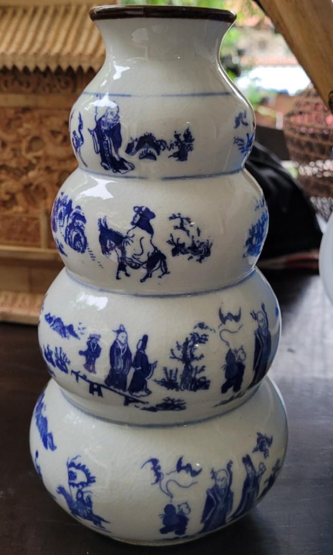 3 Chinese Vases, Hobbies & Toys, Memorabilia & Collectibles, Vintage Collectibles on Carousell