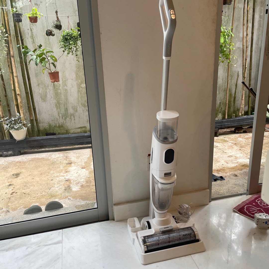 Airbot iClean PRO Wet Dry Cleaner, TV & Home Appliances, Vacuum Cleaner ...