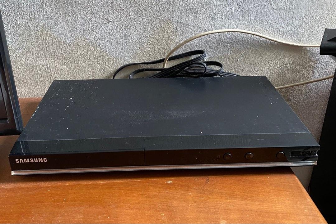 AKIRA LED 24 inch TV, TV & Home Appliances, TV & Entertainment, TV on Carousell