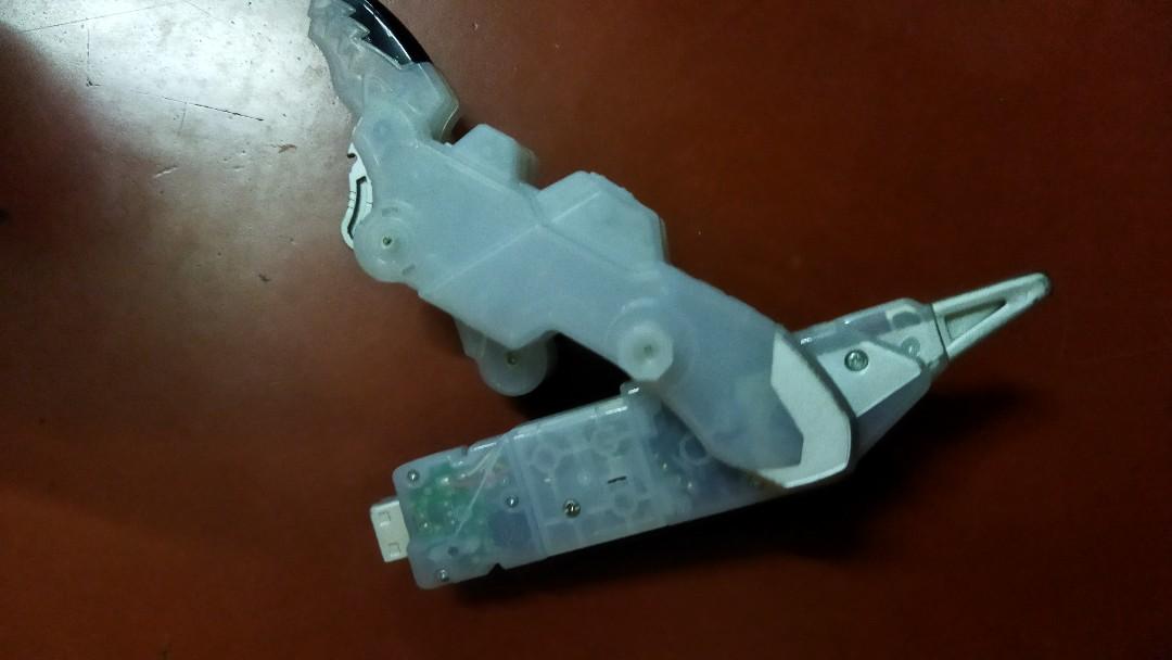 Bandai Kamen Rider W DX Fang Gaia Memory, Hobbies & Toys, Toys & Games ...