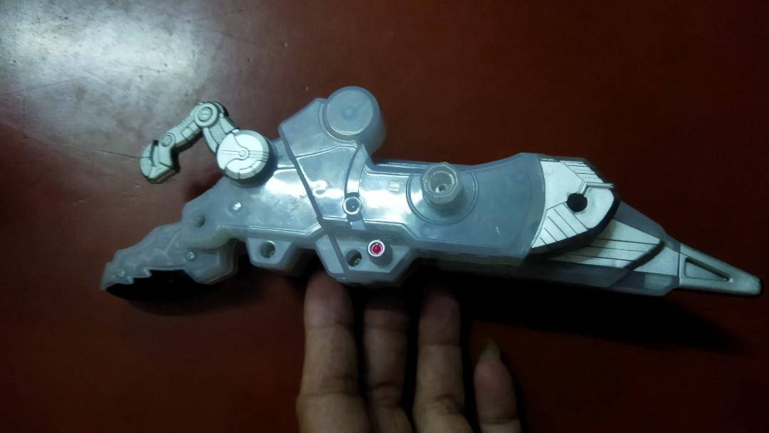 Bandai Kamen Rider W DX Fang Gaia Memory, Hobbies & Toys, Toys & Games ...