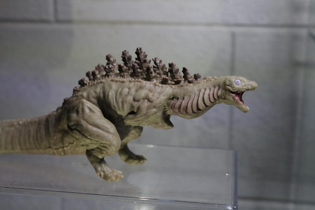 Bandai Shin Godzilla 2nd form, Hobbies & Toys, Toys & Games on Carousell