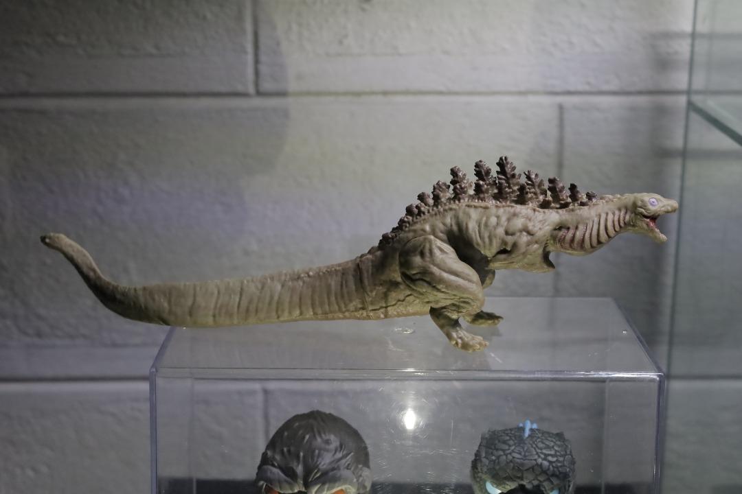Bandai Shin Godzilla 2nd form, Hobbies & Toys, Toys & Games on Carousell