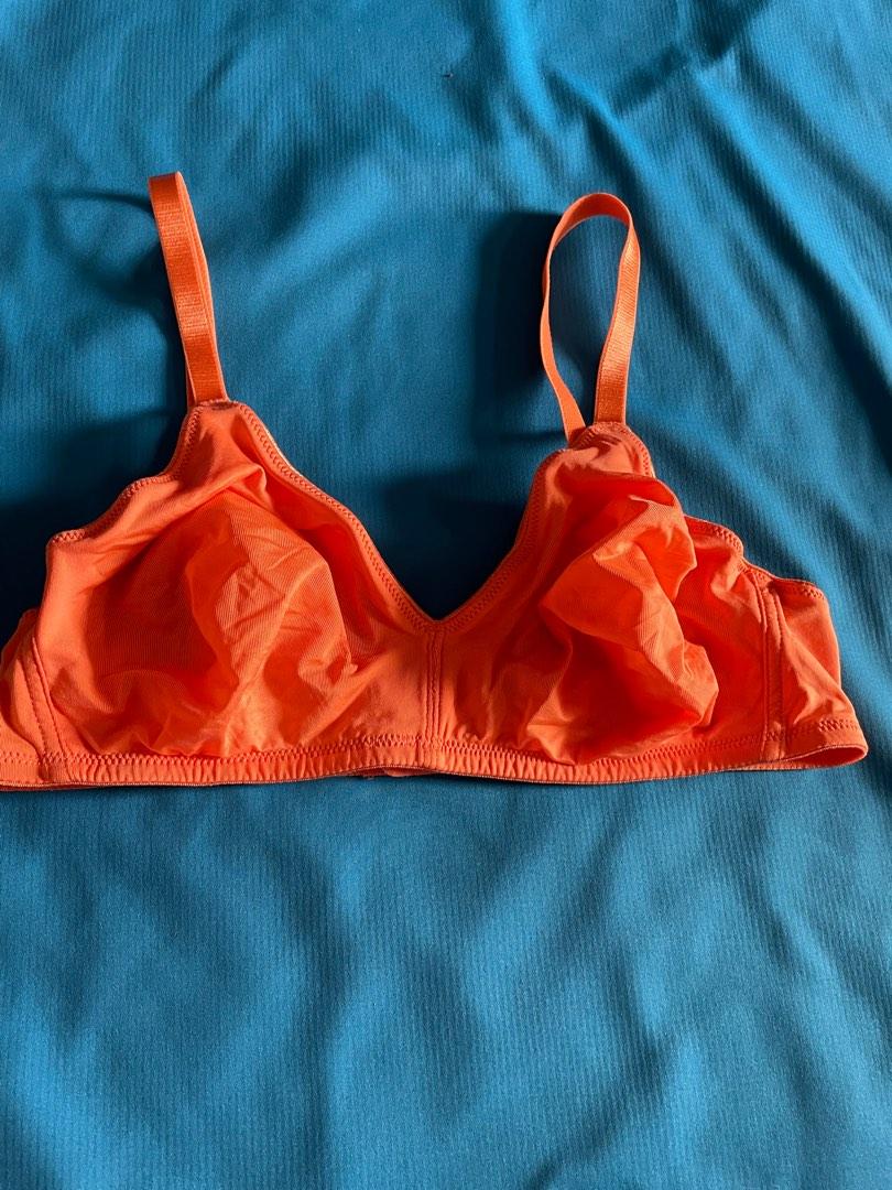 全新無負擔Bra -size 36C (80C), 女裝, 上衣, 其他上衣 - Carousell