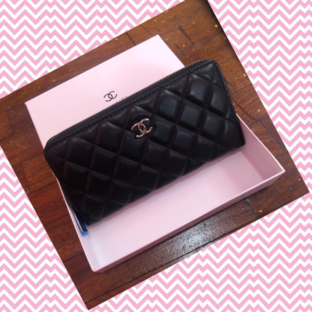 Channel wallet, Women's Fashion, Bags & Wallets, Wallets & Card holders ...