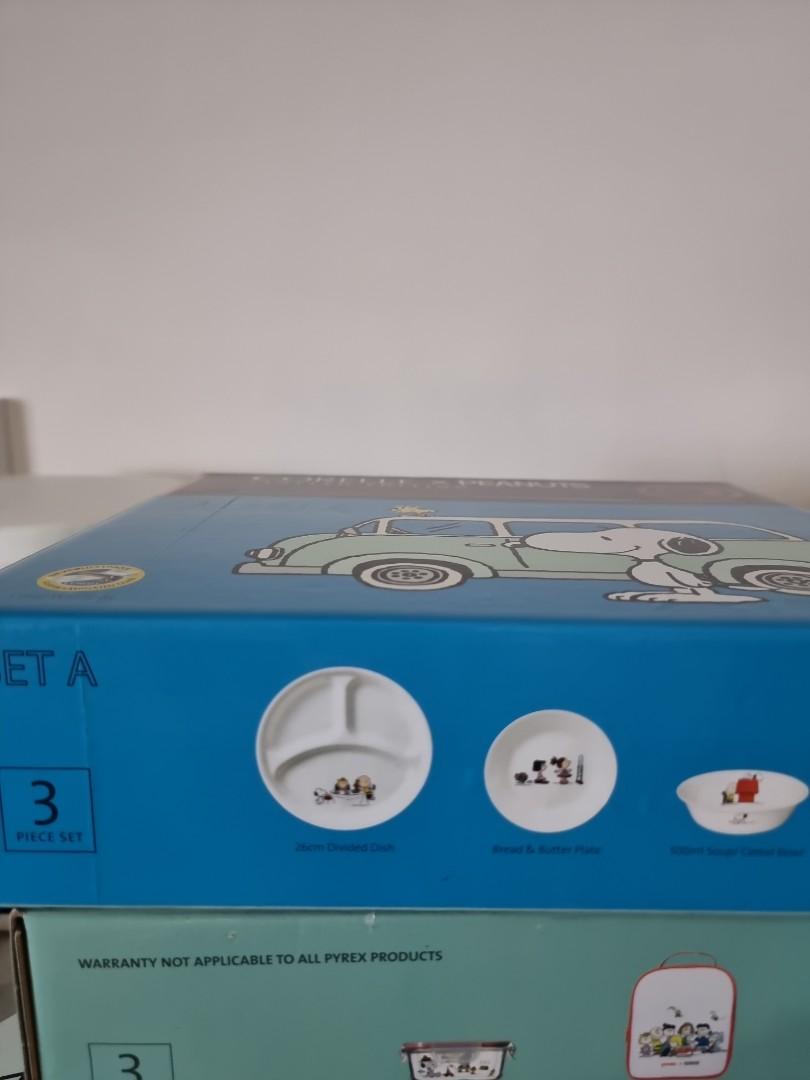 Corelle and Pryrex kitchen set, Furniture & Home Living, Kitchenware ...