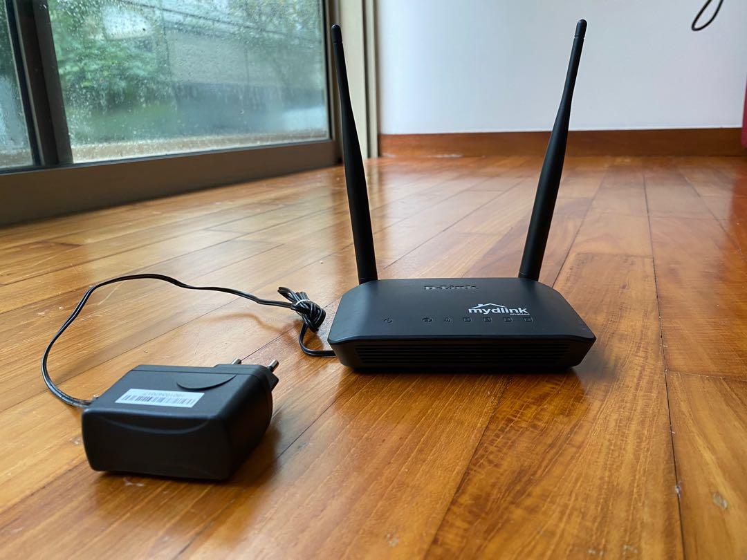 D-Link DIR-605L Wireless Router, Computers & Tech, Parts & Accessories, Networking on Carousell