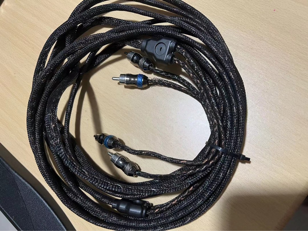 EFX RCA. 5m, Car Accessories, Electronics & Lights on Carousell