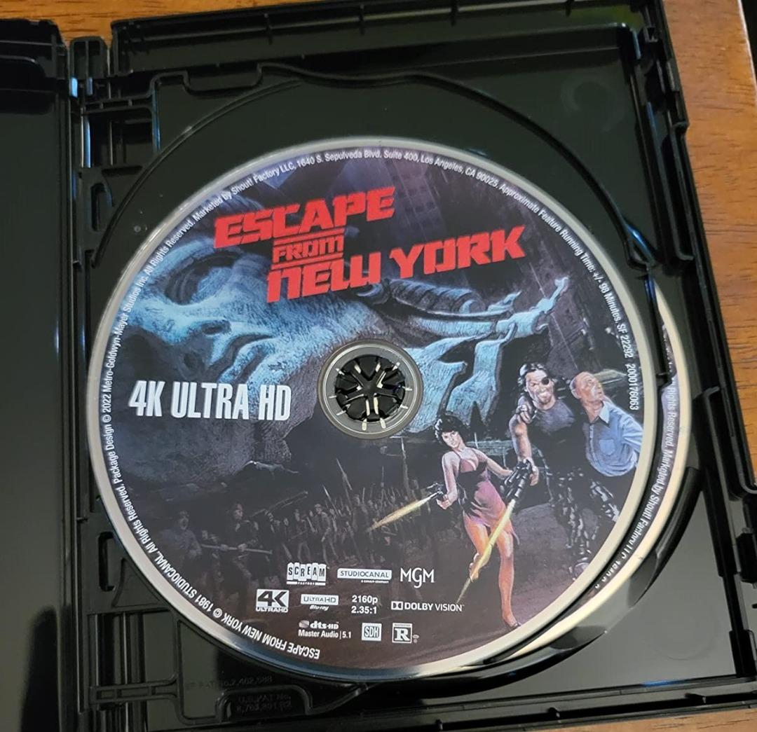Escape From New York (Collector's Edition) (4K UHD), Hobbies & Toys, Music & Media, CDs & DVDs ...