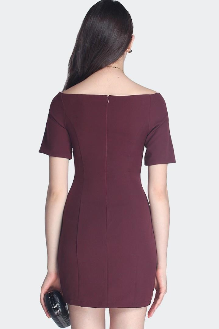 Fayth Phoebe Boat Neck Dress in Burgundy, Women's Fashion, Dresses ...