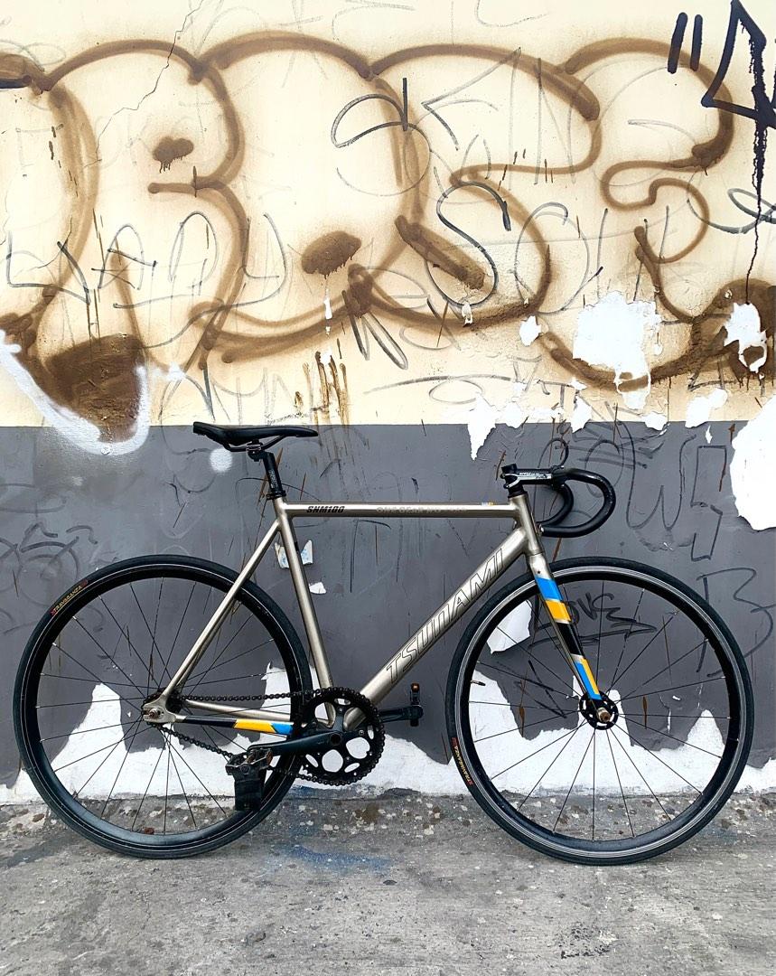 FIXIE TSUNAMI SNM100 WHOLEBIKE, Sports Equipment, Bicycles & Parts ...