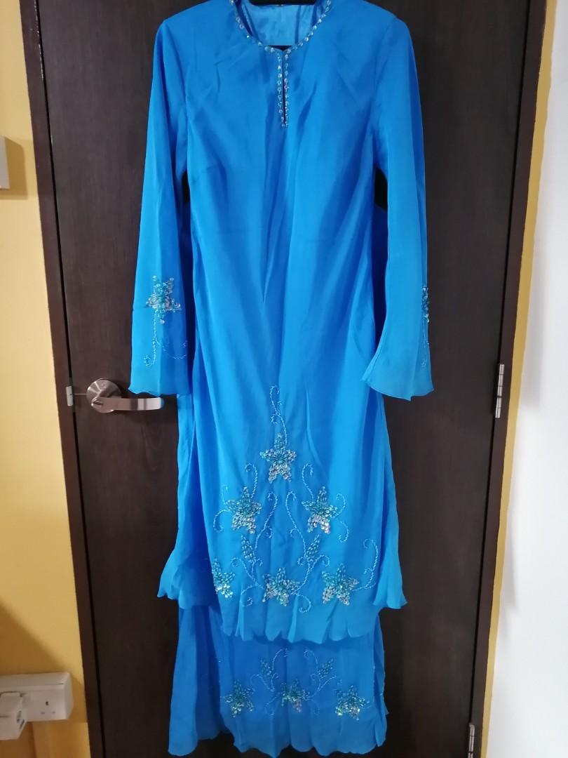 Hari Raya Baju Kurung in bright royal blue, Women's Fashion, Muslimah ...