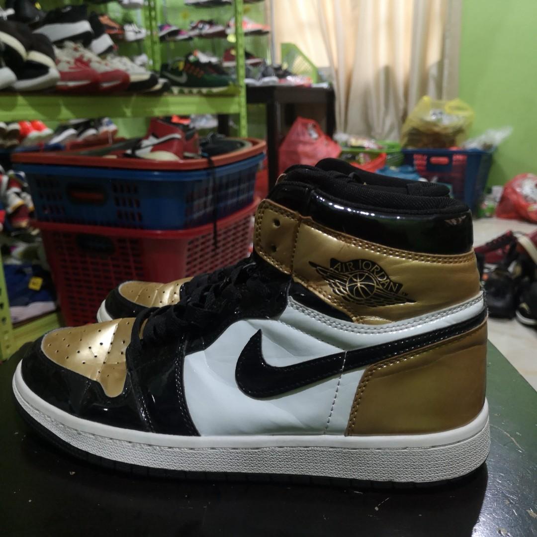 Kasut Nike Air Jordan 1 high 7.5uk RM135, Men's Fashion, Footwear ...