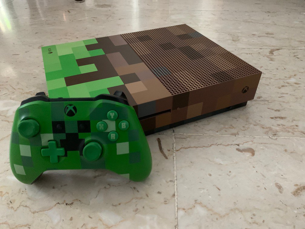 *LIMITED EDITION* Minecraft Xbox One S, Video Gaming, Video Game ...