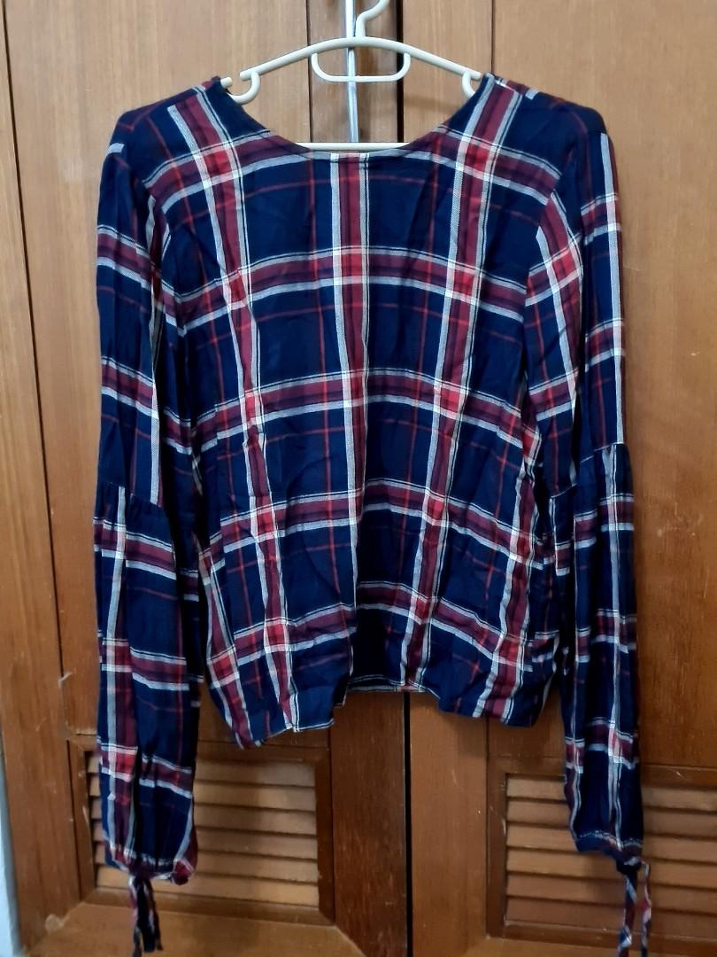 Long sleeve check top, Women's Fashion, Tops, Longsleeves on Carousell